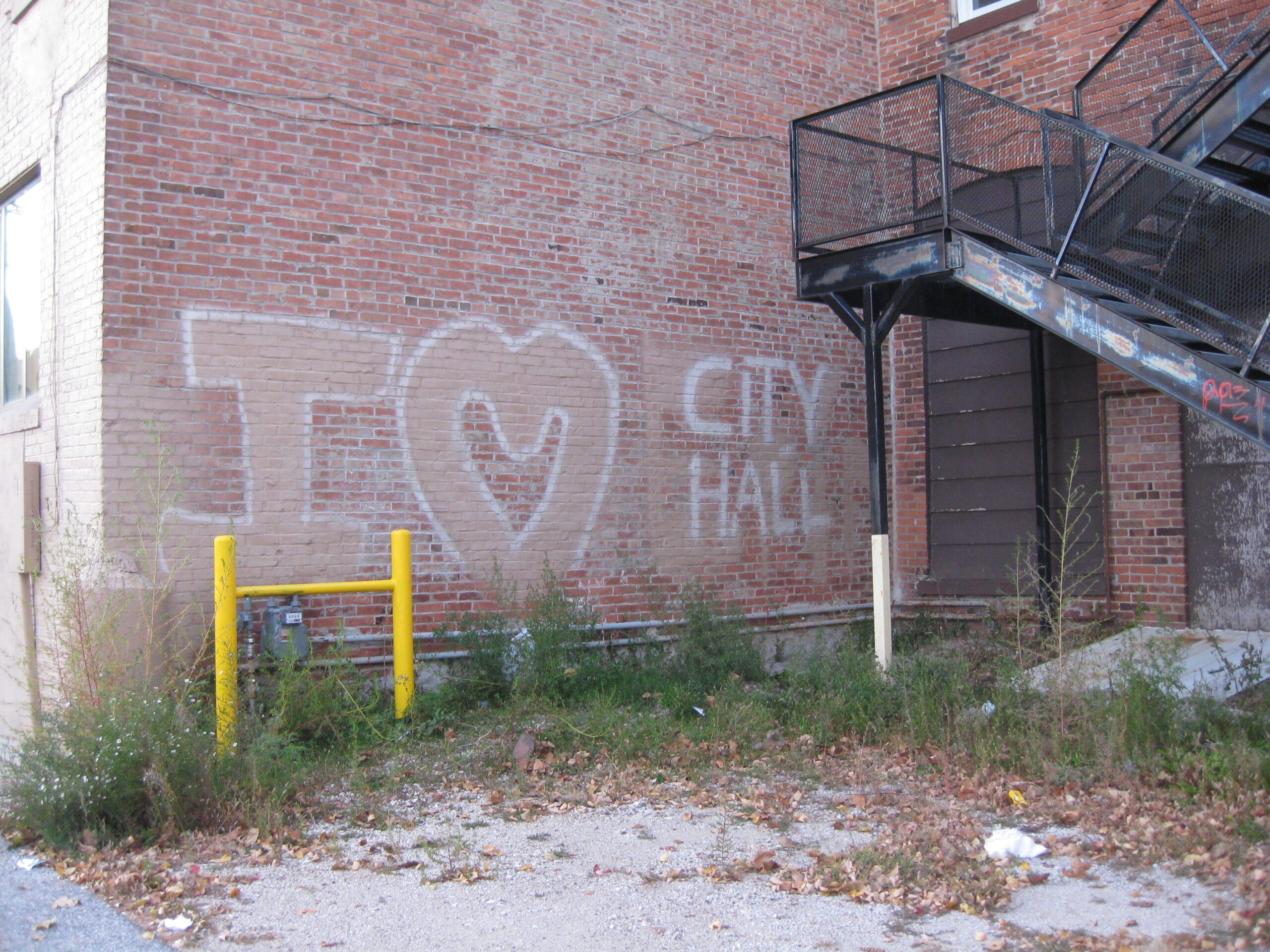 I heart city hall – SaveYour.Town